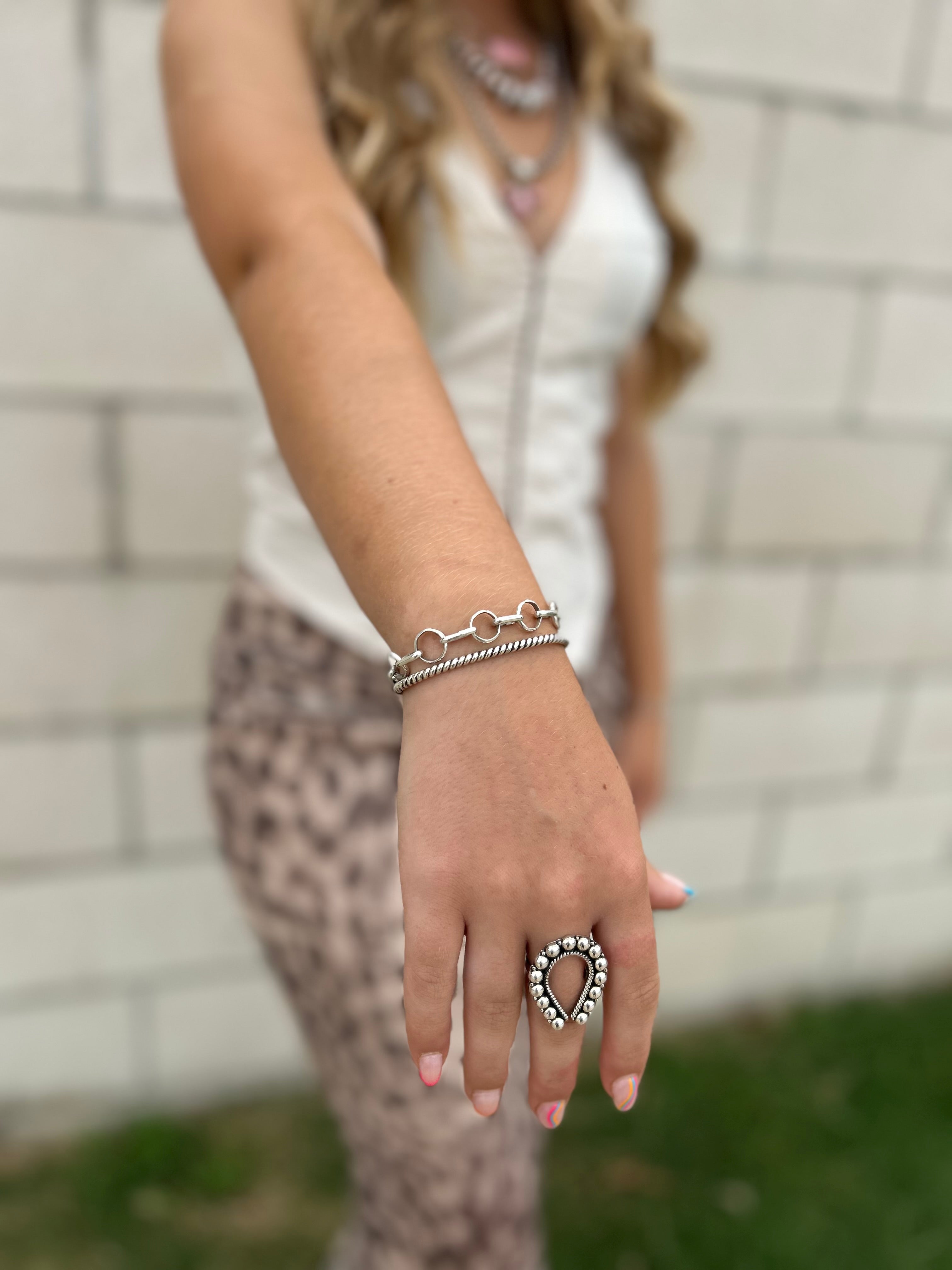 Twisted wire stacker – Savvy Silver